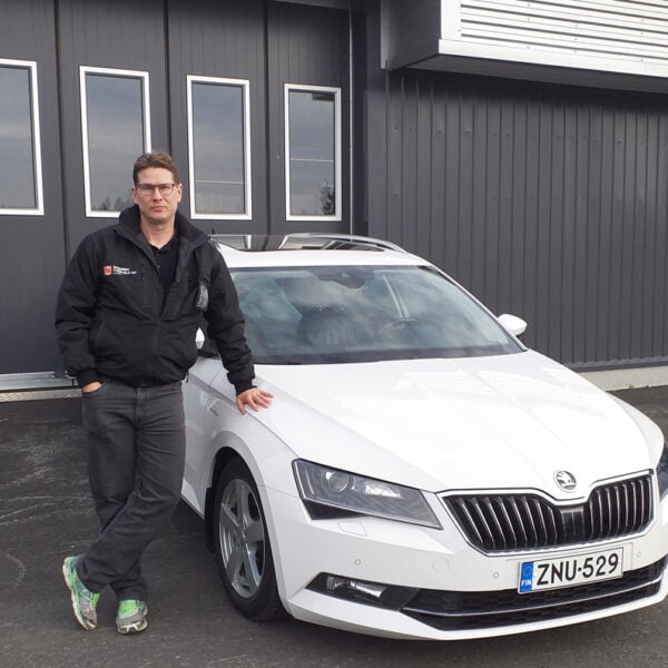 Tutustu tiimiimme - Suomen Työkalu